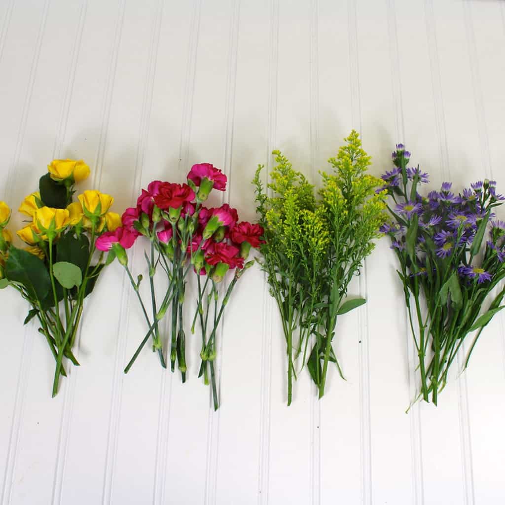 Easy Flower Arrangement Tutorial