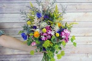 How to Make a Wildflower Bouquet