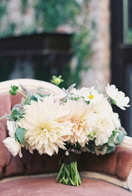 Wedding Flower Favorite: Dahlias - Blooms By The Box