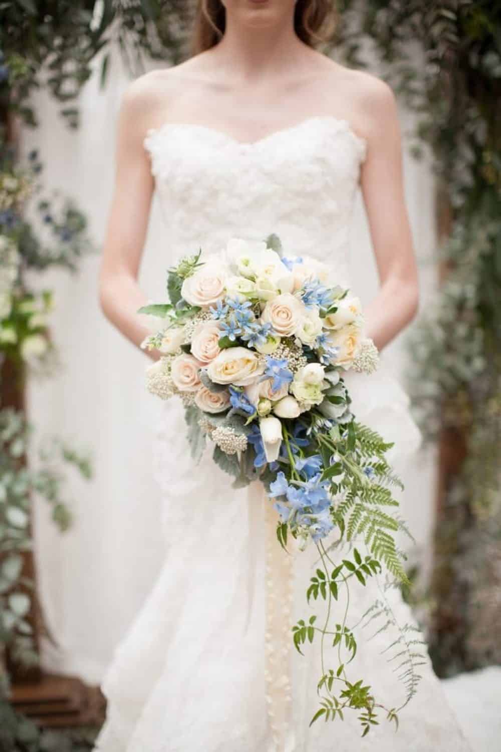 Picking the Perfect Wedding Bouquet - Blooms By The Box