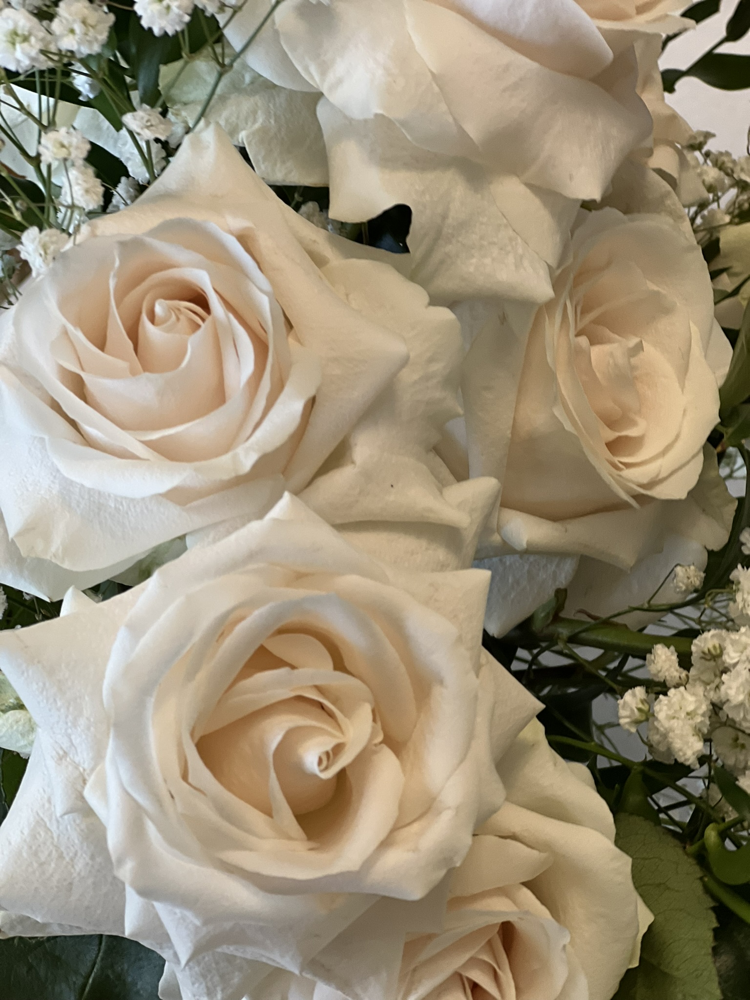 DIY Loose Rose Bouquet - Blooms By The Box